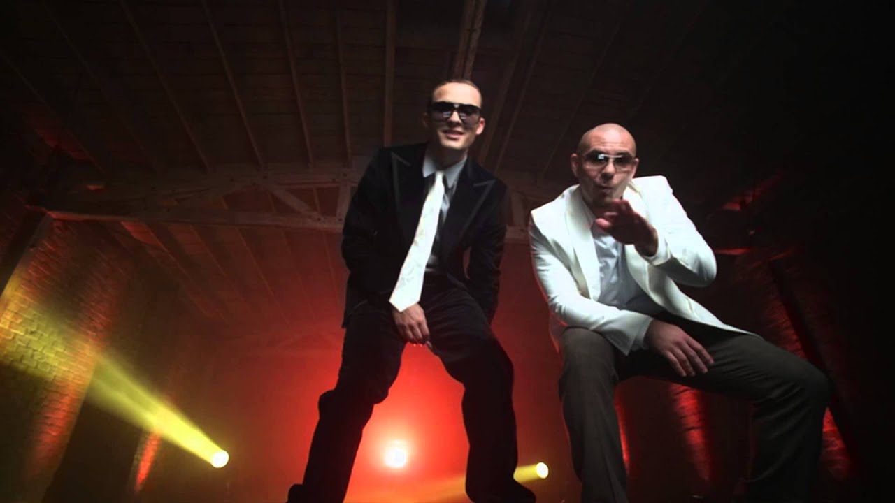 Courtney Argue VS Jeremy Greene (feat. Pitbull) - Make It Rain ...