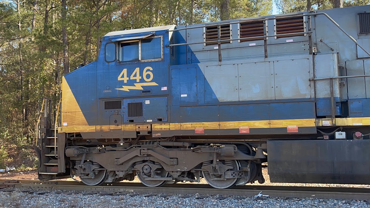 CSX YN2 AC44CW 446 Leads L646 into Martin Marietta Quarry - YouTube