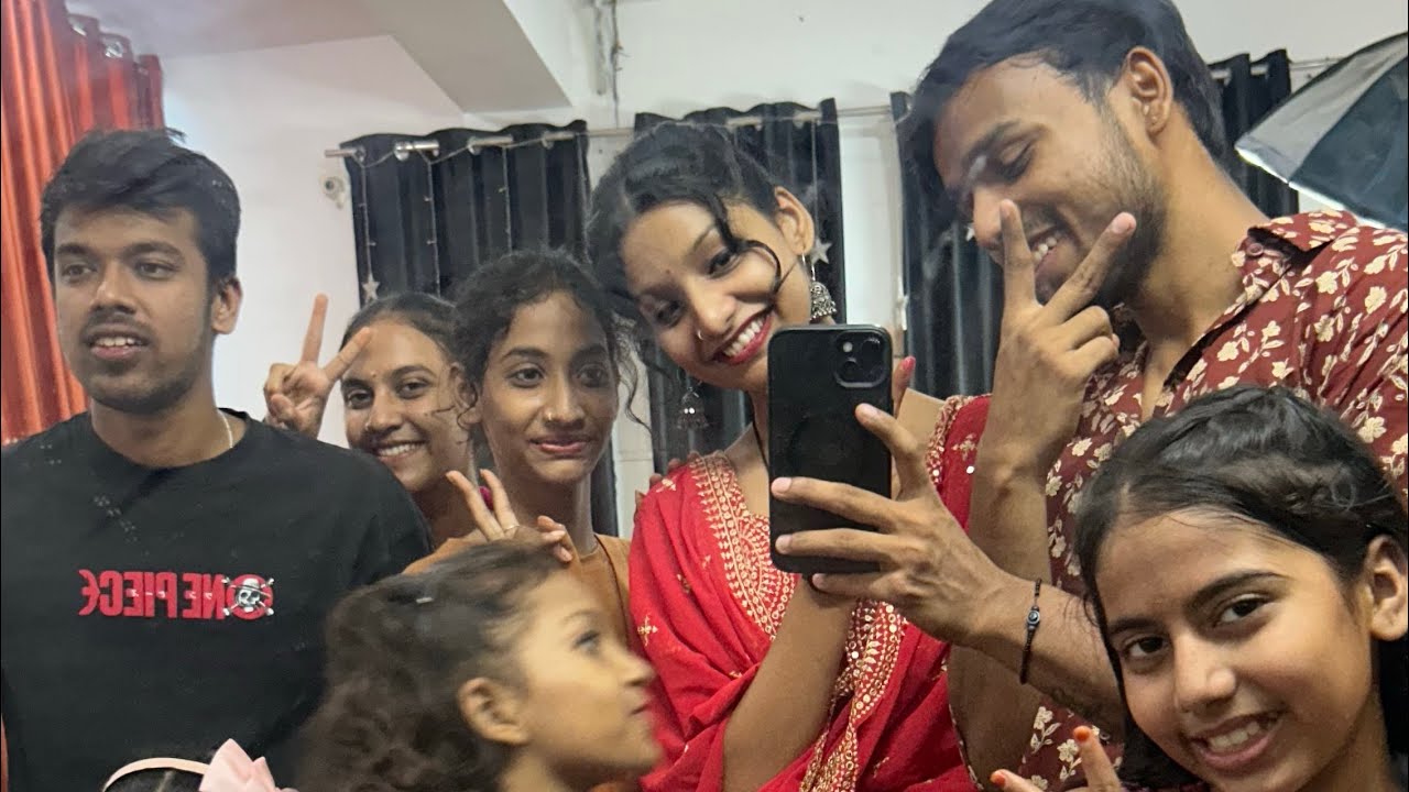 abhi jain dance world is live with team - YouTube