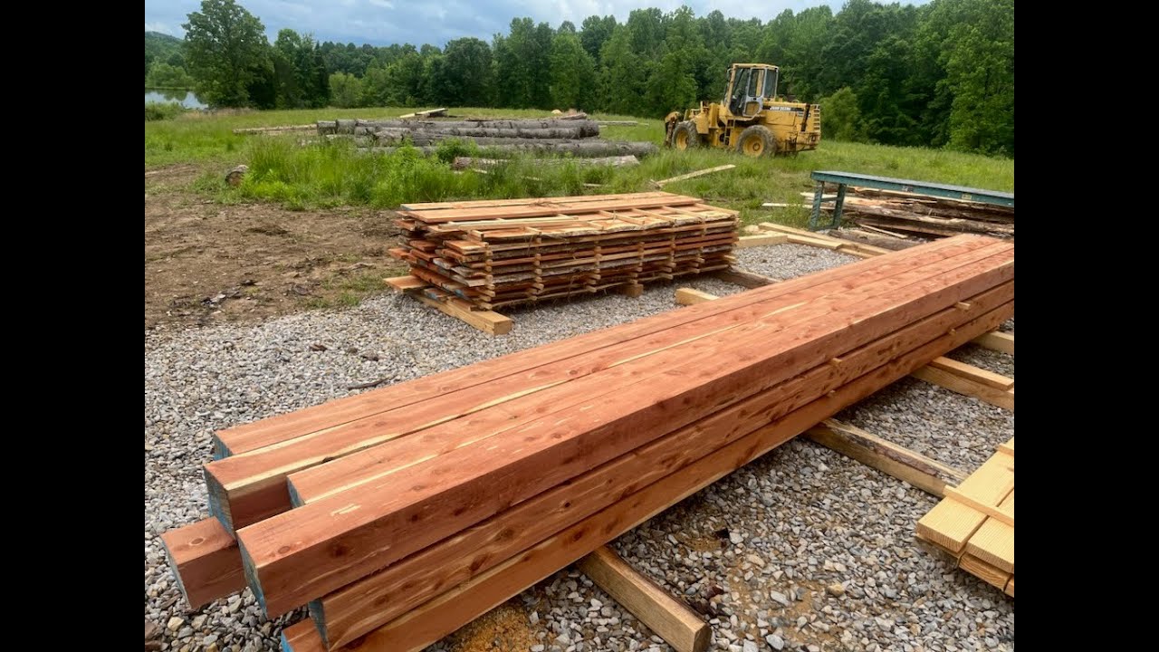 Sawing Red Cedar with Live Edge & 18' Building Posts - YouTube