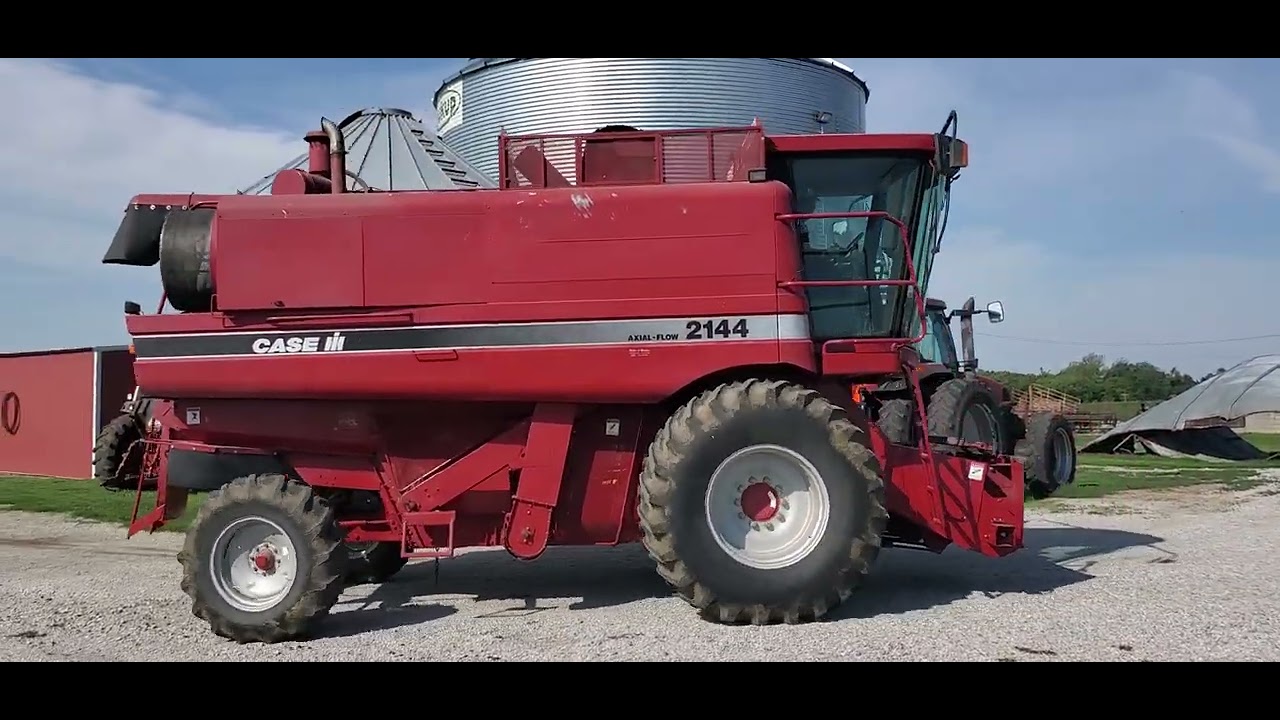 1997 Case IH 2144 Combine - Selling on BigIron Auctions - August 3 ...