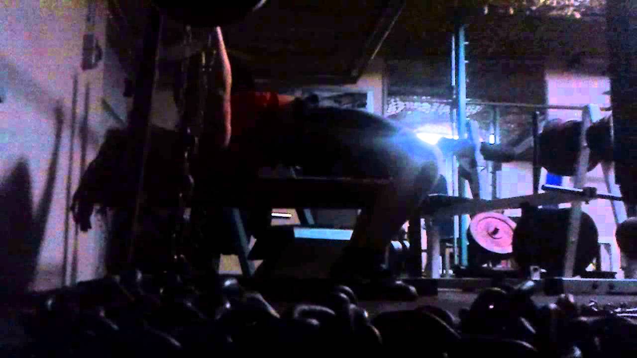 Dynamic Bench with chains last set - YouTube