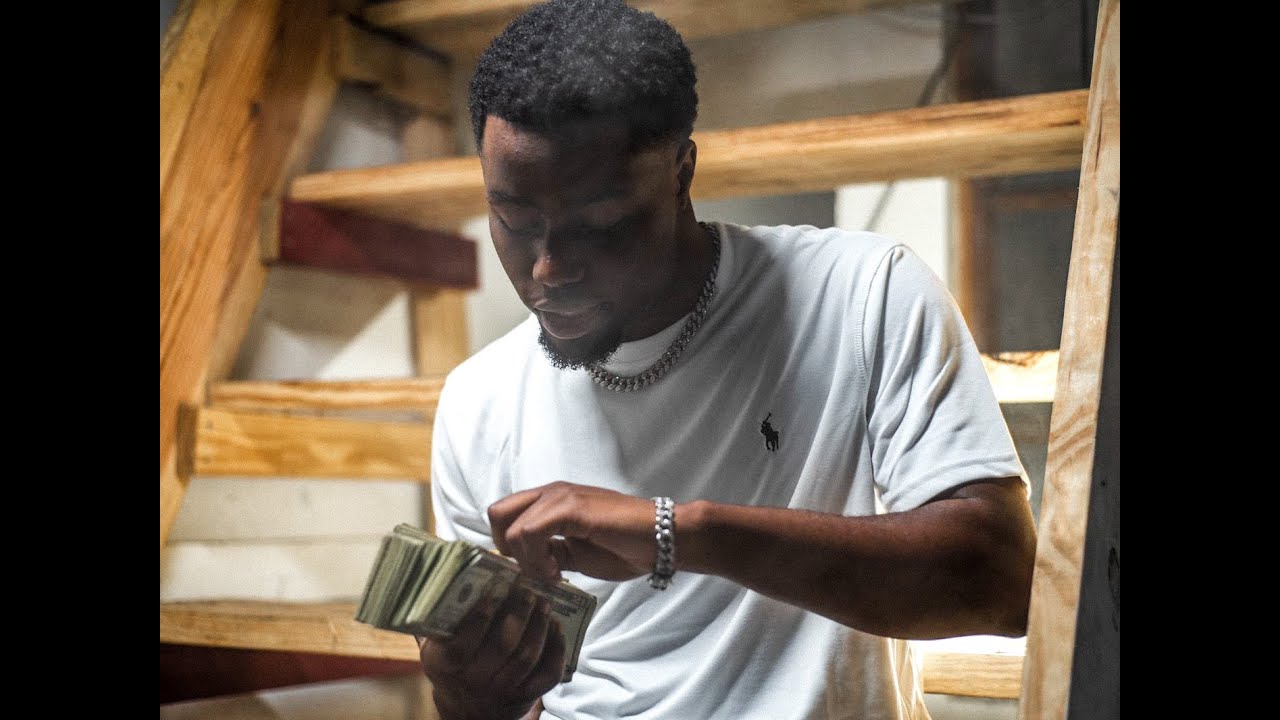 Jelatoo - Imma Boss [Official Music Video] - YouTube