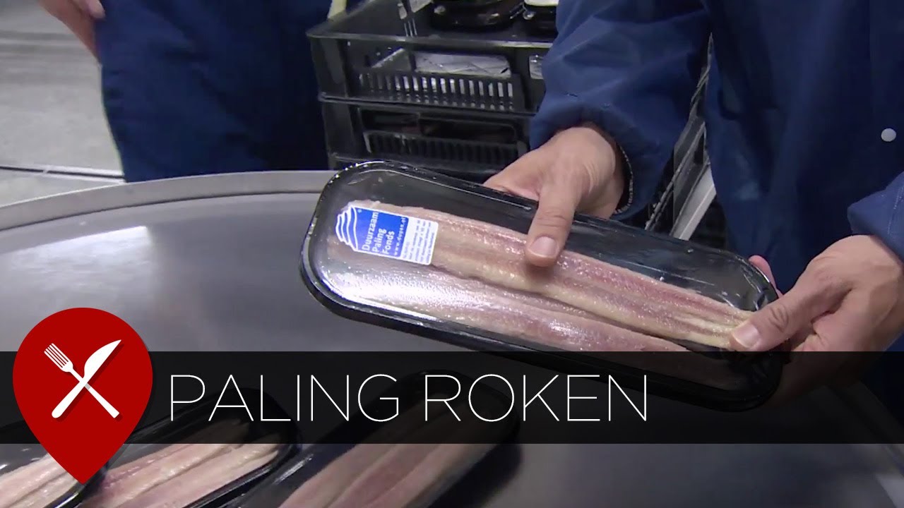 Paling roken bij palingrokerij Klooster Enkhuizen - YouTube