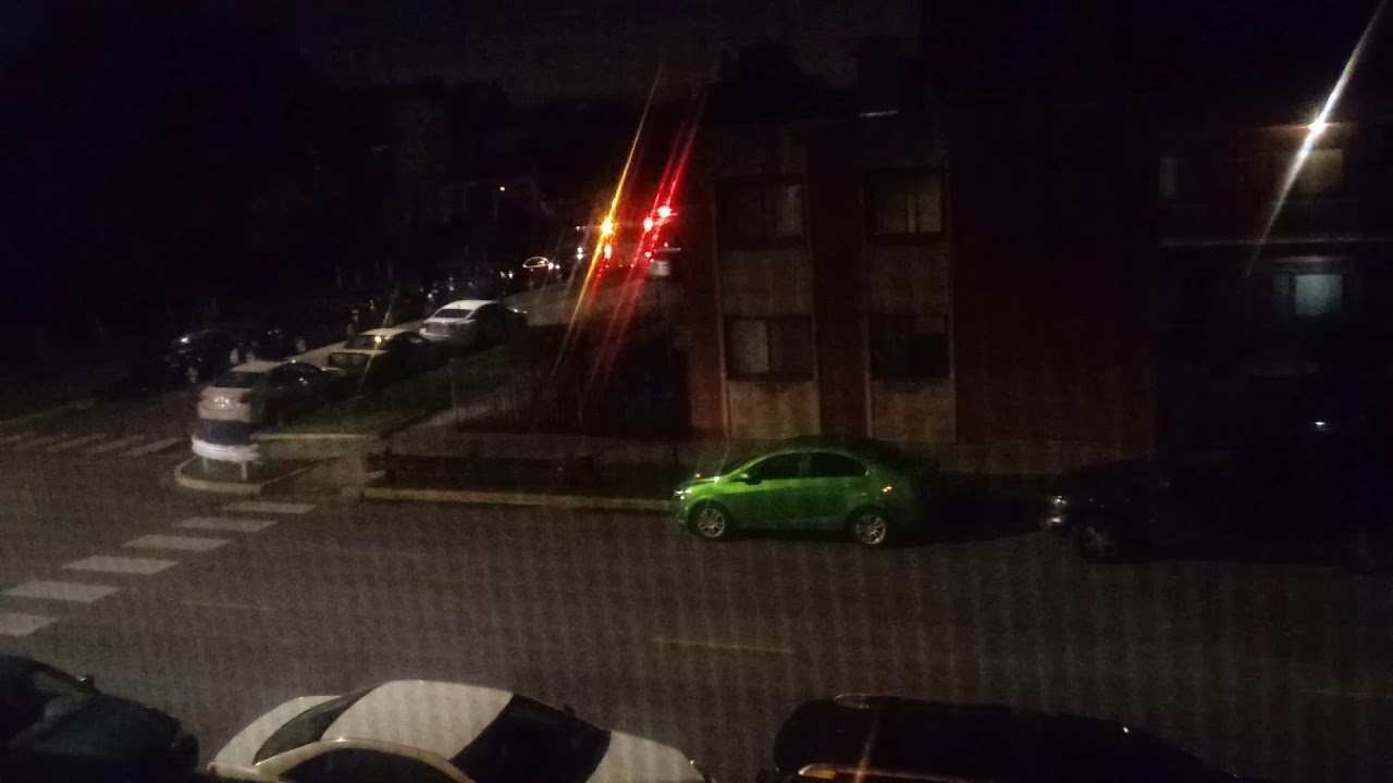 Chicago Fire Department Engine 96 & Truck 29 Responding on a night call ...