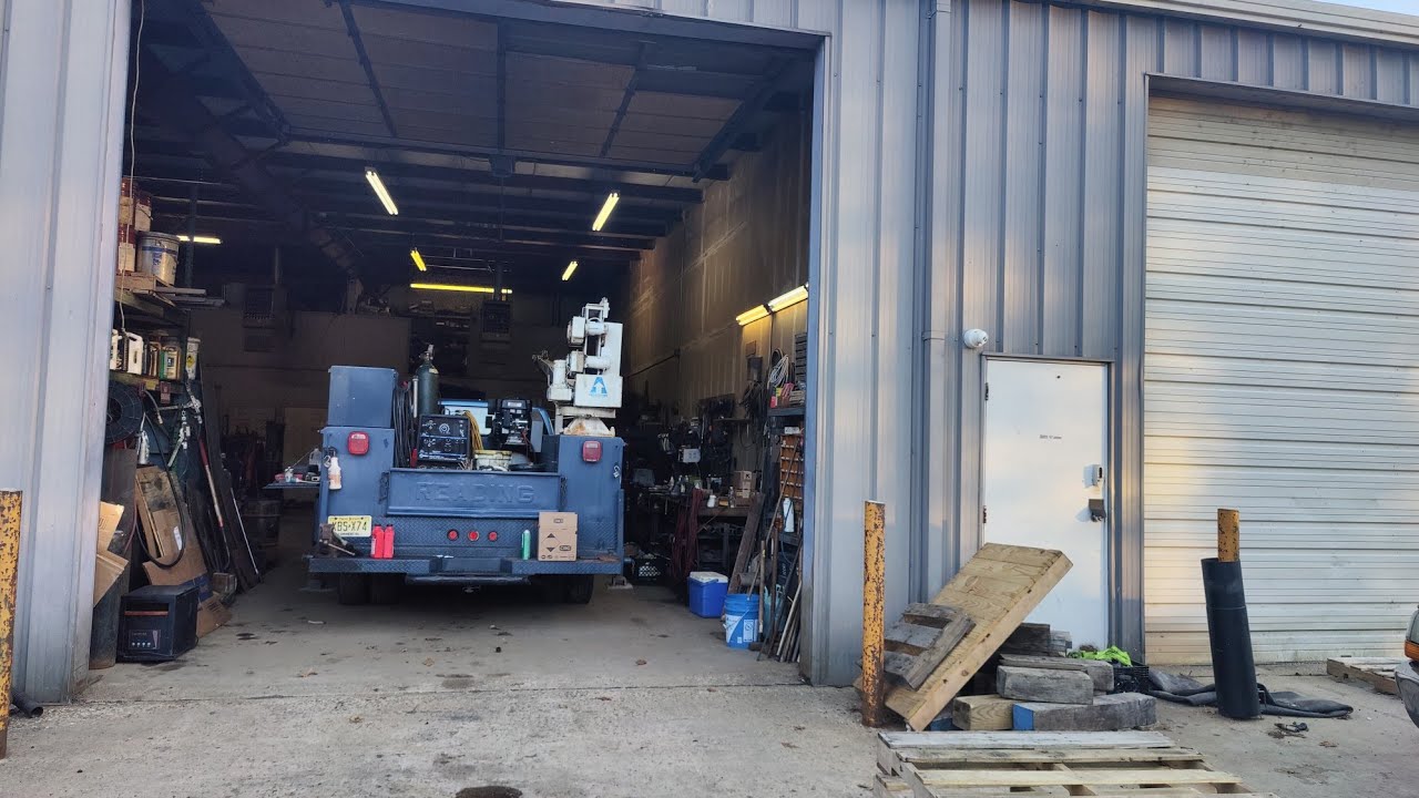 heavy equipment shop tour - YouTube