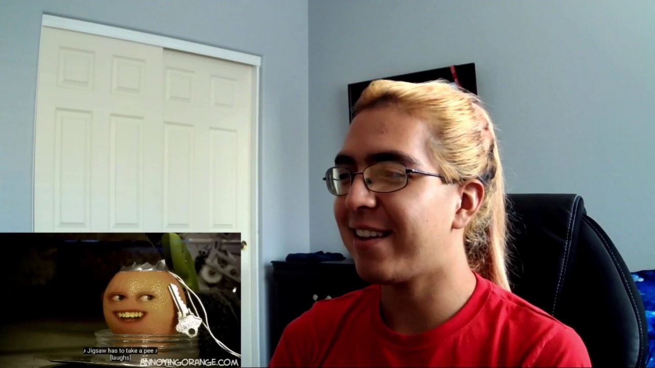 LAUGHING AT JIGSAW! | ANNOYING ORANGE SAW REACTION - YouTube