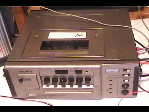 U-Matic S Sony VO-4800 VCR. - YouTube