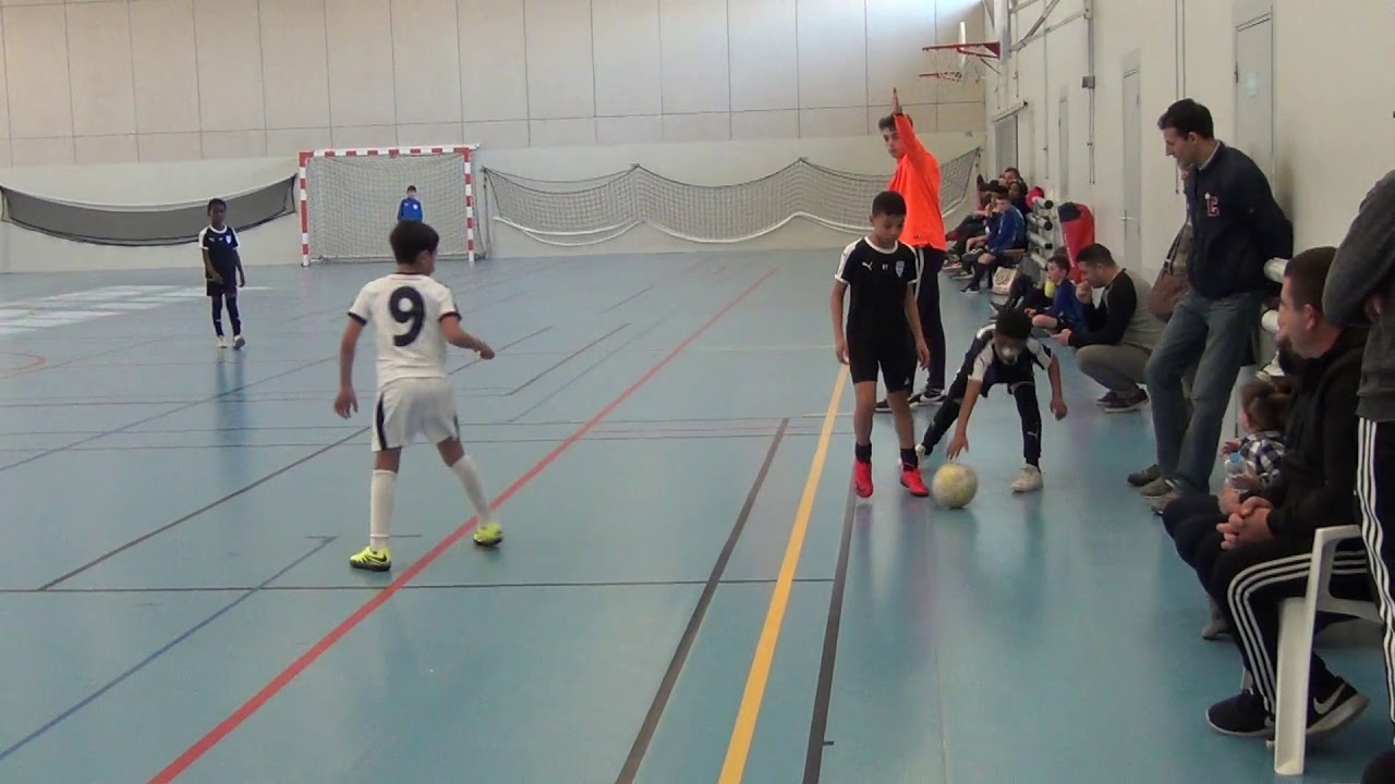 FINALE du tournoi futsal garnier cup U11 la rochelle villleneuve FC ...