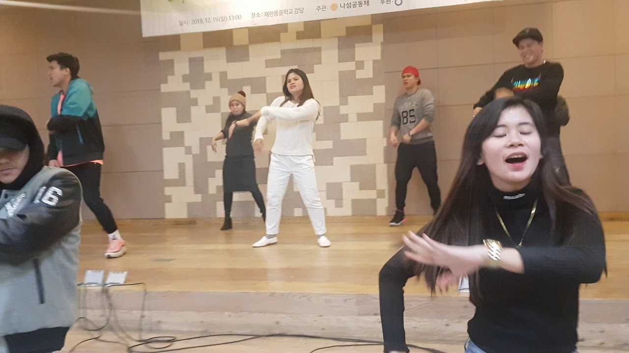 Christmas Medley Dance Practice - YouTube