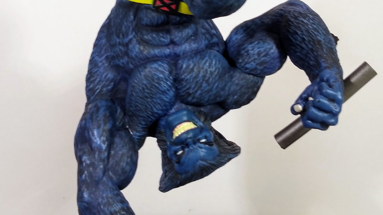 DIAMOND SELECT GALLERY MARVEL BEAST PVC STATUE - YouTube