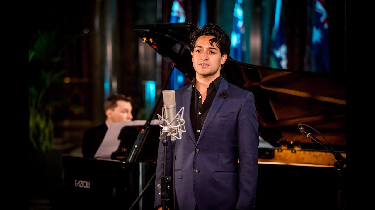 Filipe Manu performs 'Silent Noon' by Ralph Vaughan Williams from The ...