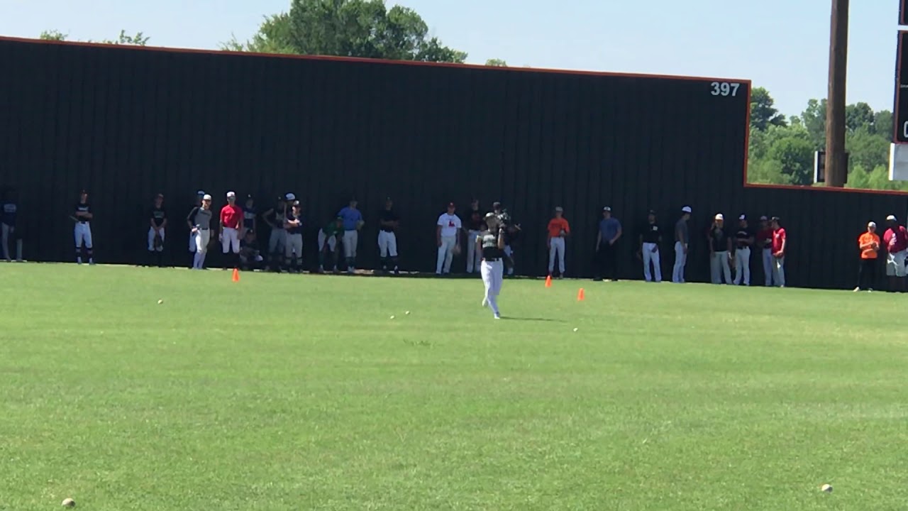 Drew Qualls 2022 OF/RHP Edmond Santa Fe - YouTube