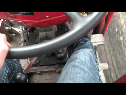 Massey Ferguson 135 Shifting gears while moving.