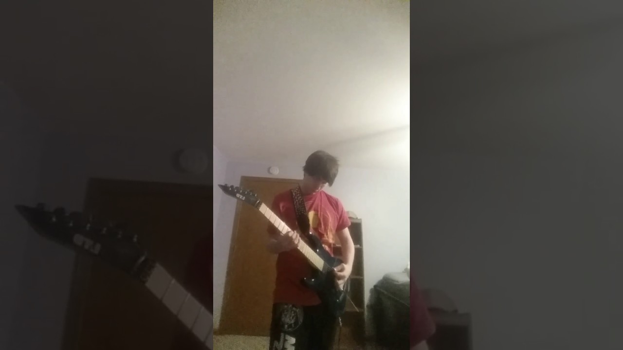 Guitar String Snap Fail - YouTube