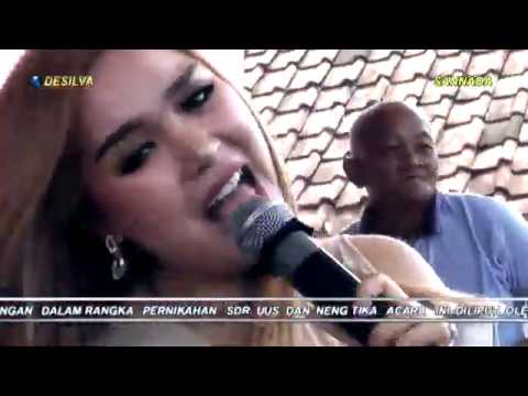 SI KAKEK  BERGOYANG  EXOTIS  BIKIN  ARTIS  KELIMPUNGAN