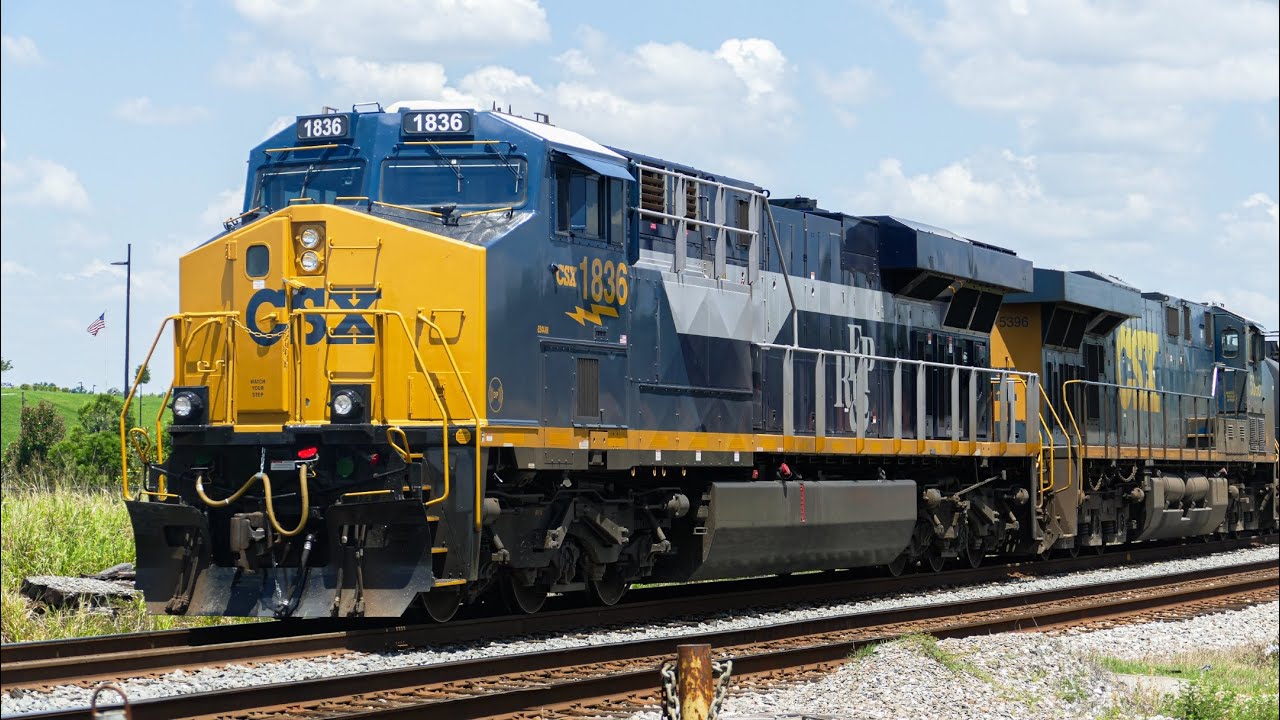 CSXT M453 Ties Down In Lakeland Florida w/ 1836 Leading! - YouTube