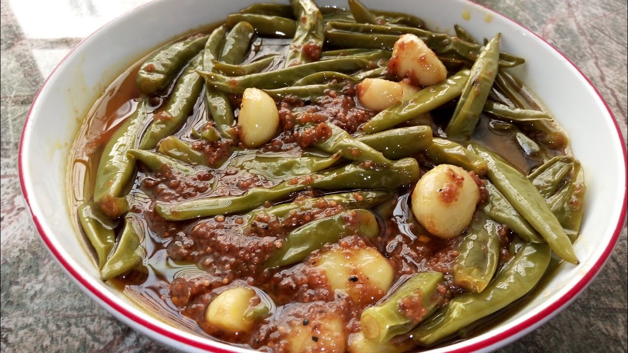 Green chilli achar .কাঁচা মরিচের আচার।। green chilli pickle recipe ...