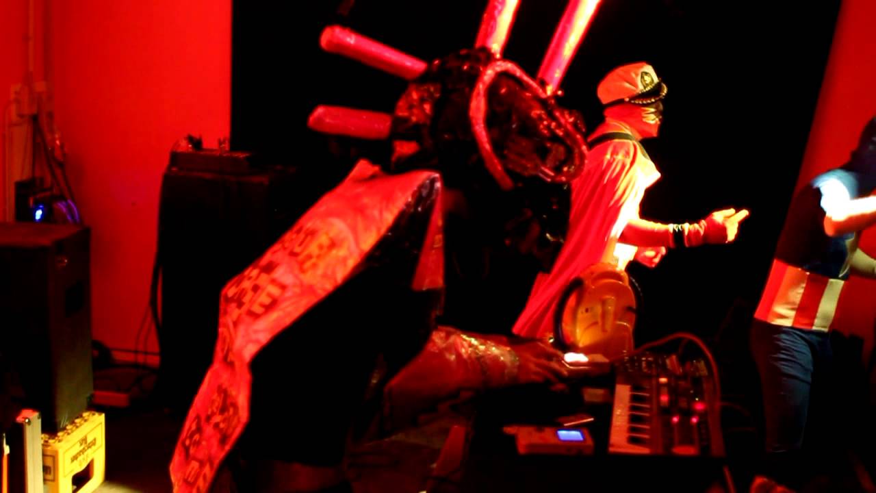 Sputnik Booster and the Future Posers (Ballonfabrik, Augsburg) - YouTube