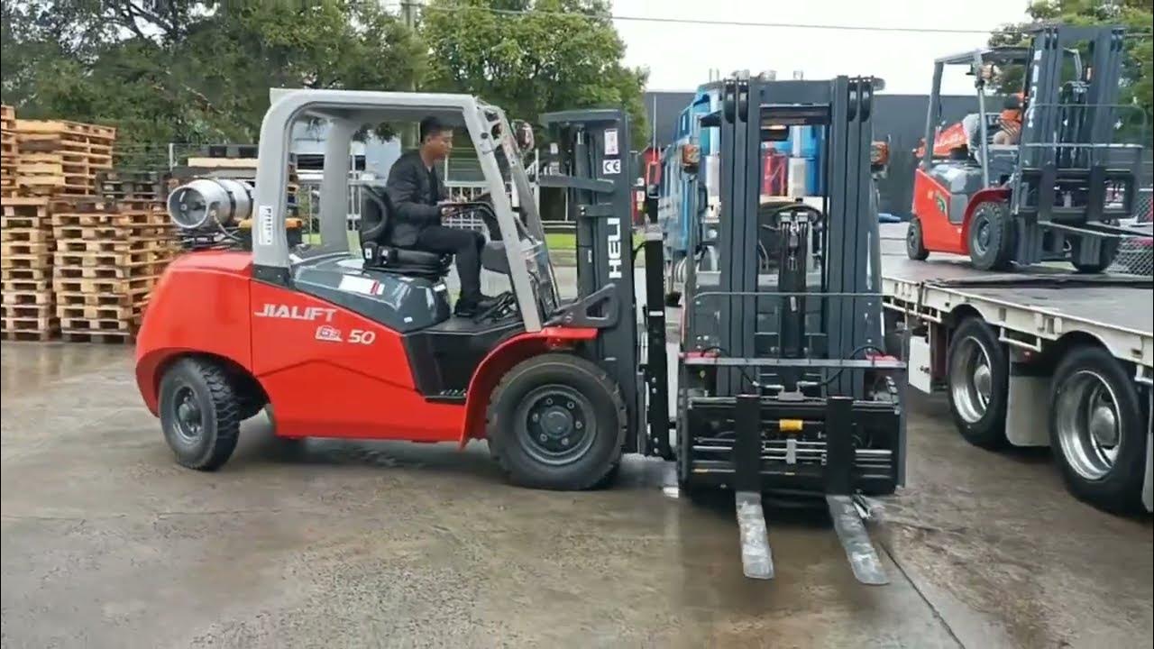 How to Unloading forklifts? - YouTube
