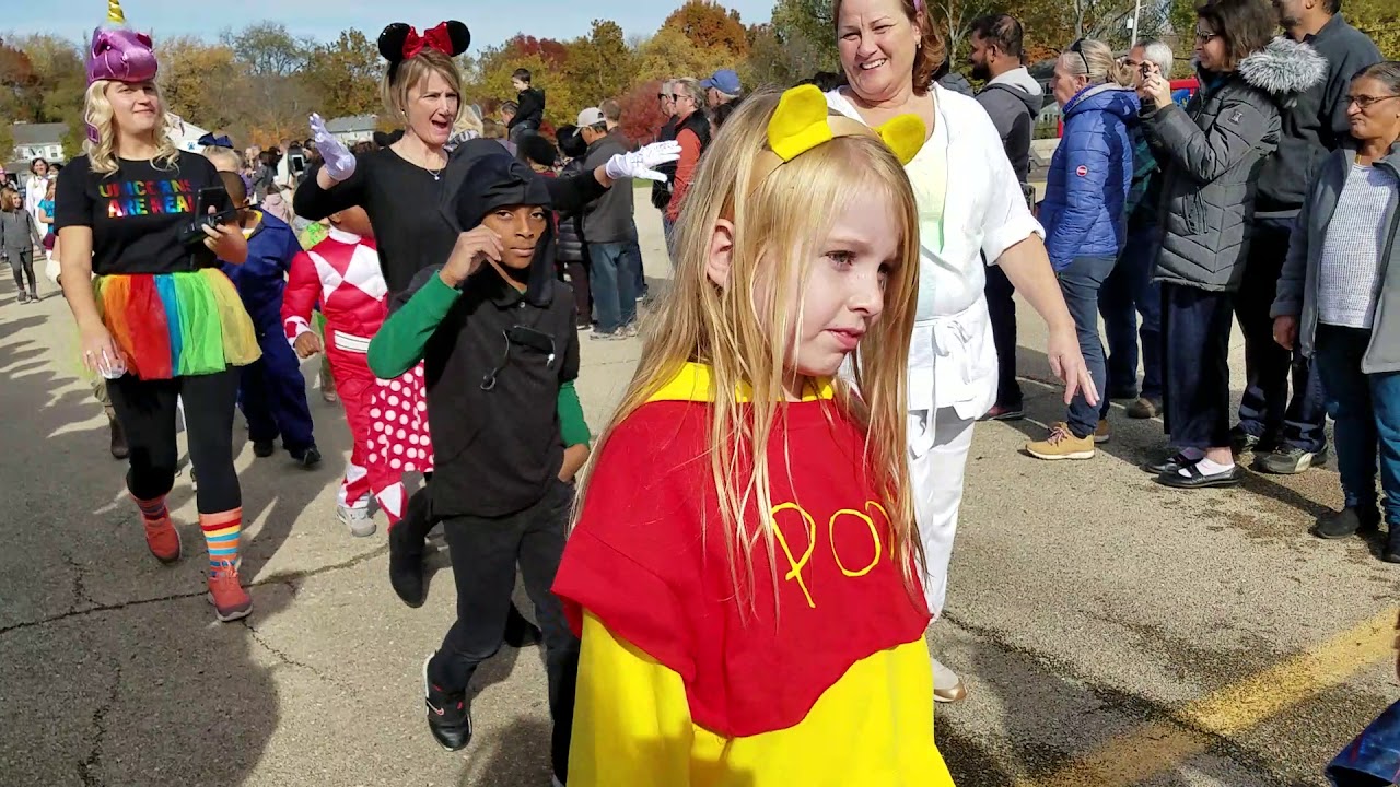 20181031 Beebe School Parade3 Naperville IL - YouTube