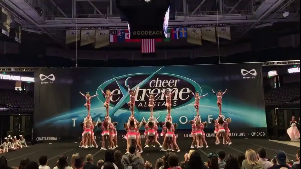 CHEER EXTREME LADY LUX SHOWCASE 2018-19 - YouTube
