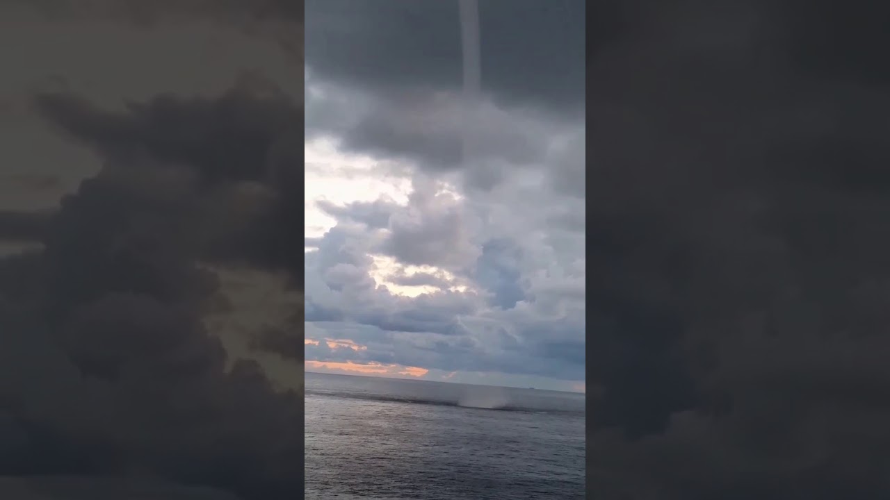 Waterspout/ mini tornado off the coast of France - YouTube