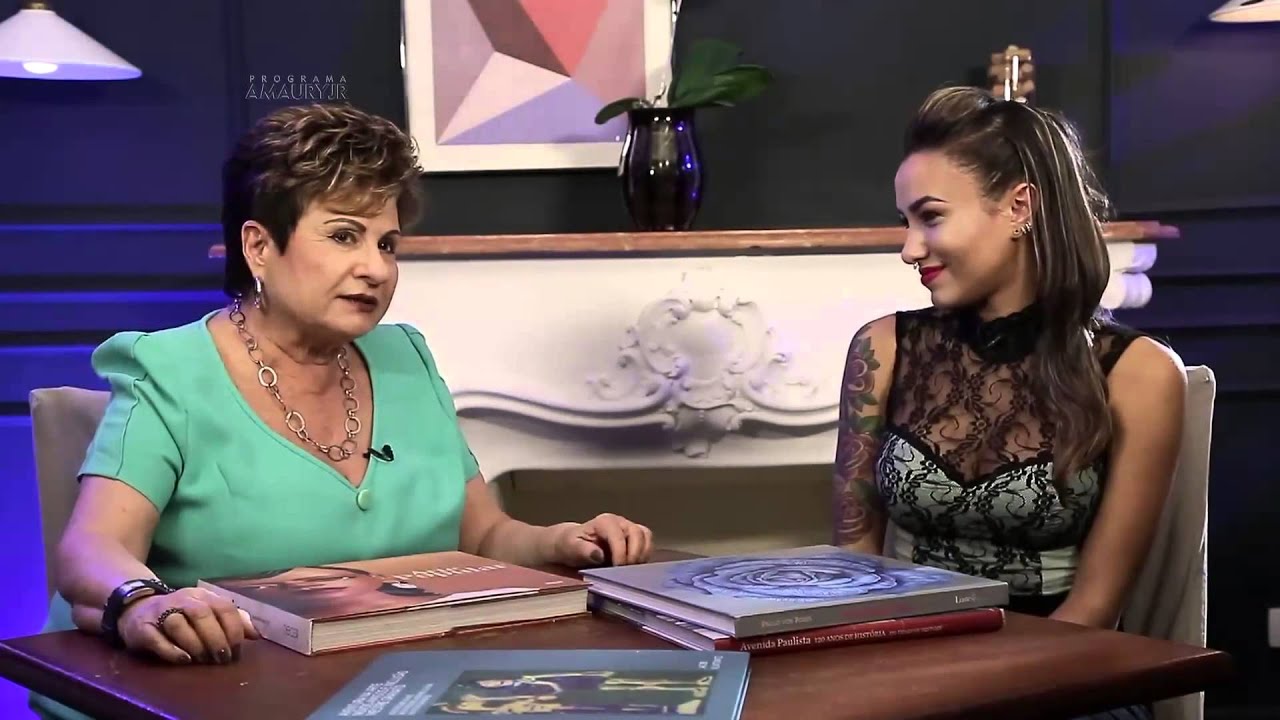 Gabi Mattos - Programa Amaury Jr. 01/05/2015 - YouTube