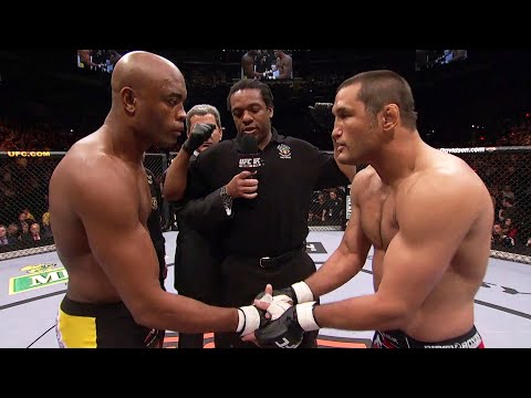 Anderson Silva and Dan Henderson Unify UFC & PRIDE Middleweight Titles | UFC 82, 2008 | On This Day