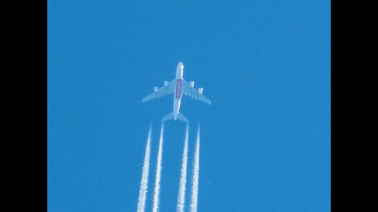 Airbus A380 EK97 UAE97 Emirates DBX FCO - YouTube