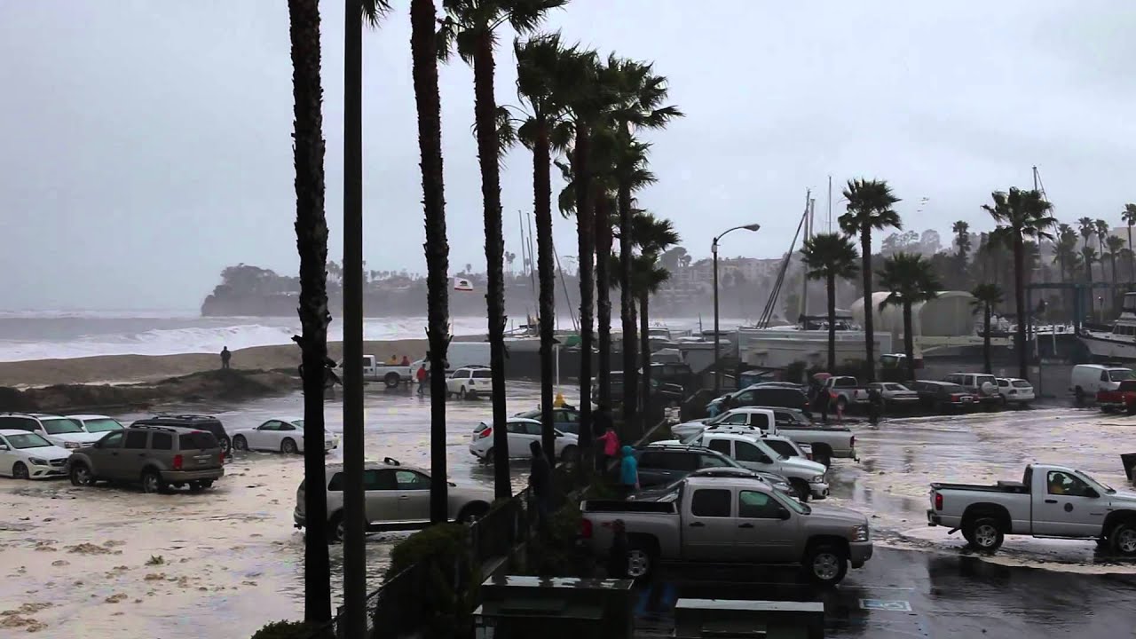 Santa Barbara Harbor Storm Surge - YouTube