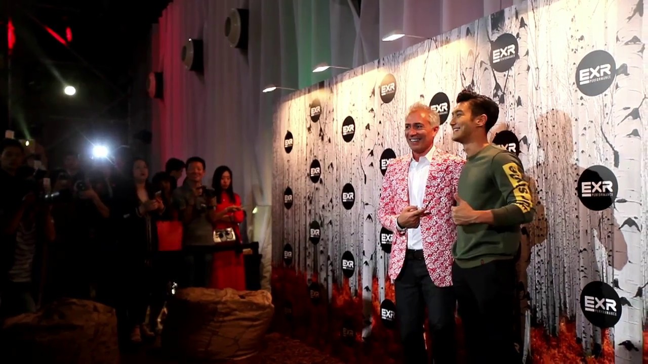 15FW EXR WILD NIGHT IN CHINA - YouTube