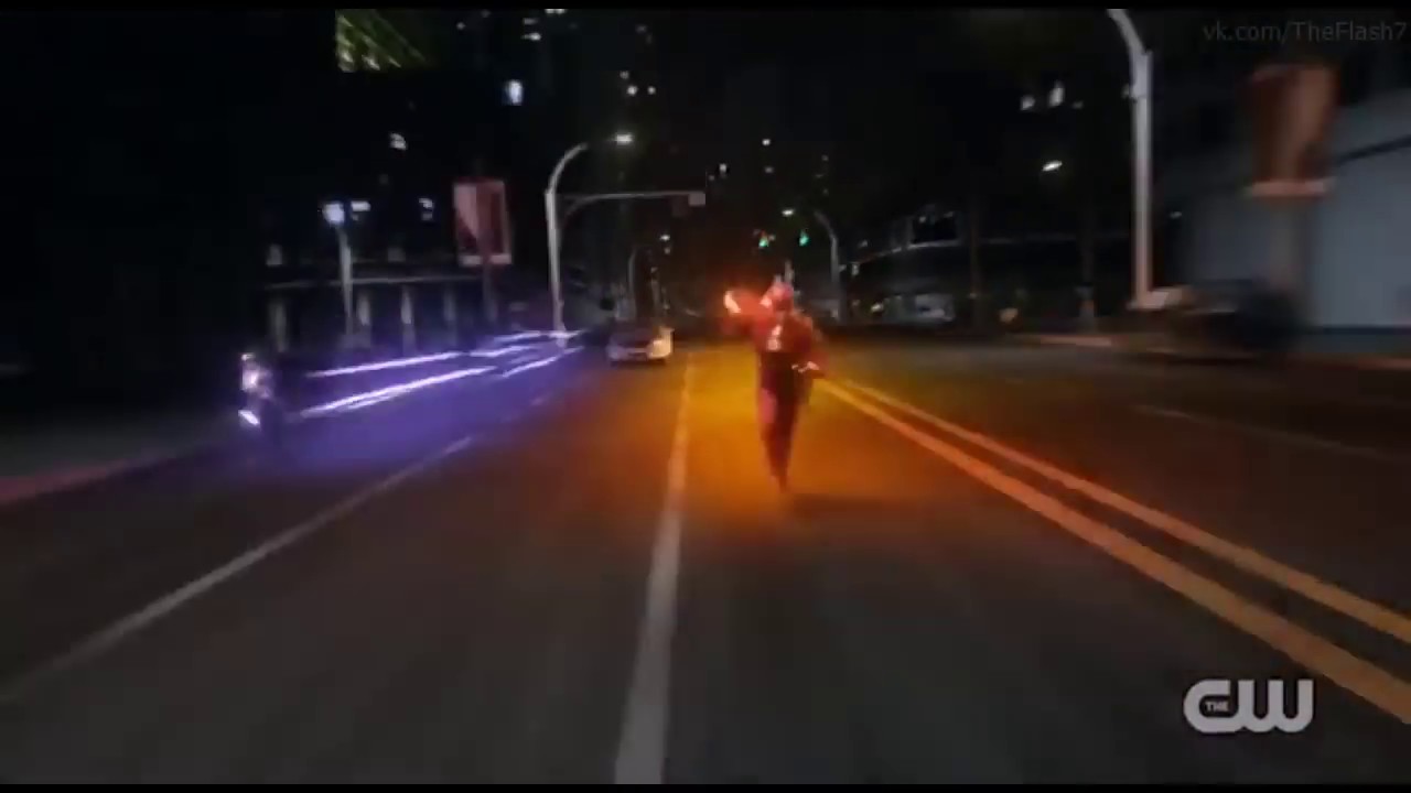 The Flash 5x01 Phasing The Plane - YouTube