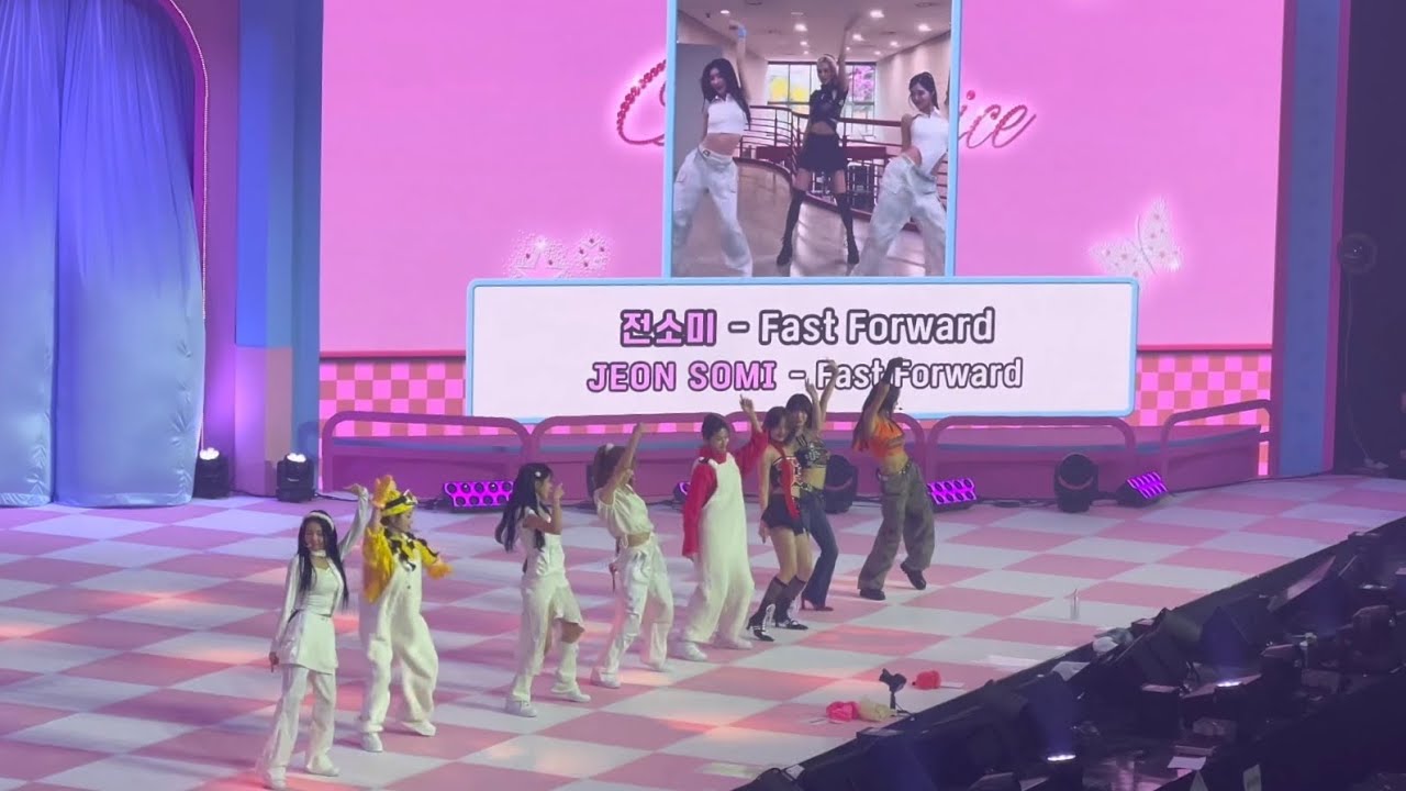 231021 'Fast Forward' by SOMI Relay Dance TWICE FANMEETING “ONCE AGAIN ...