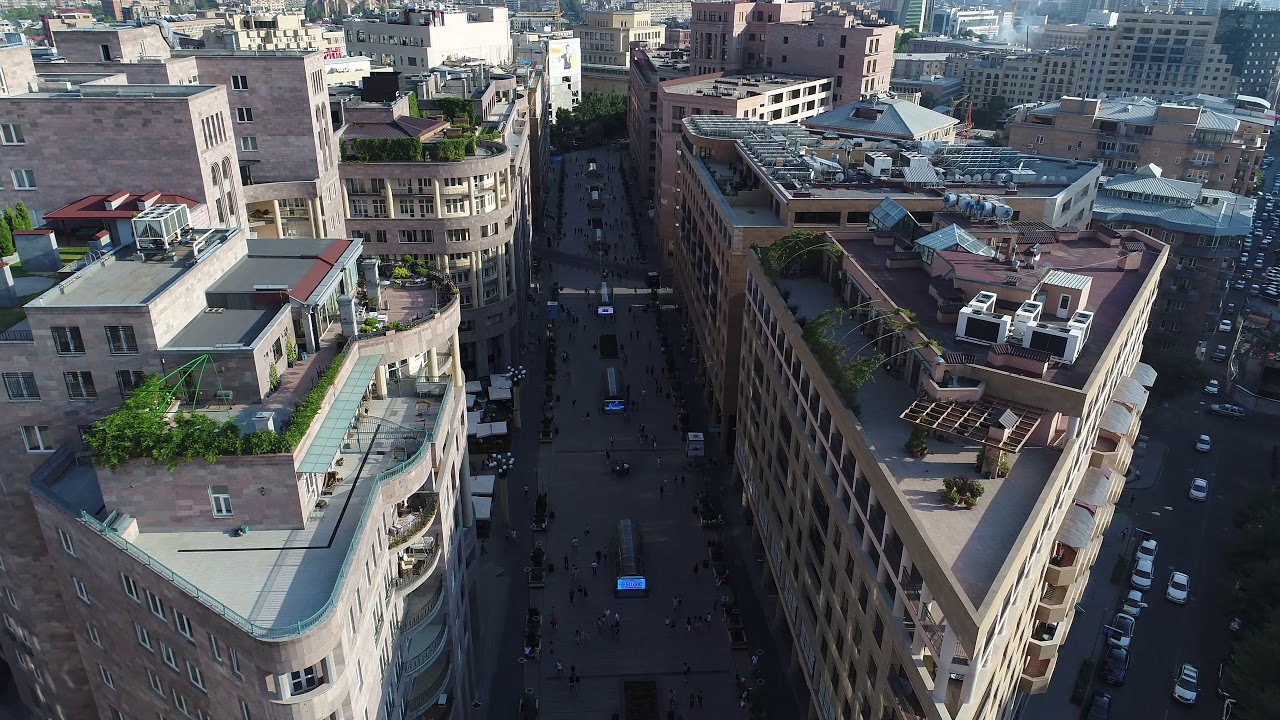 North Avenue 4K. Yerevan - YouTube