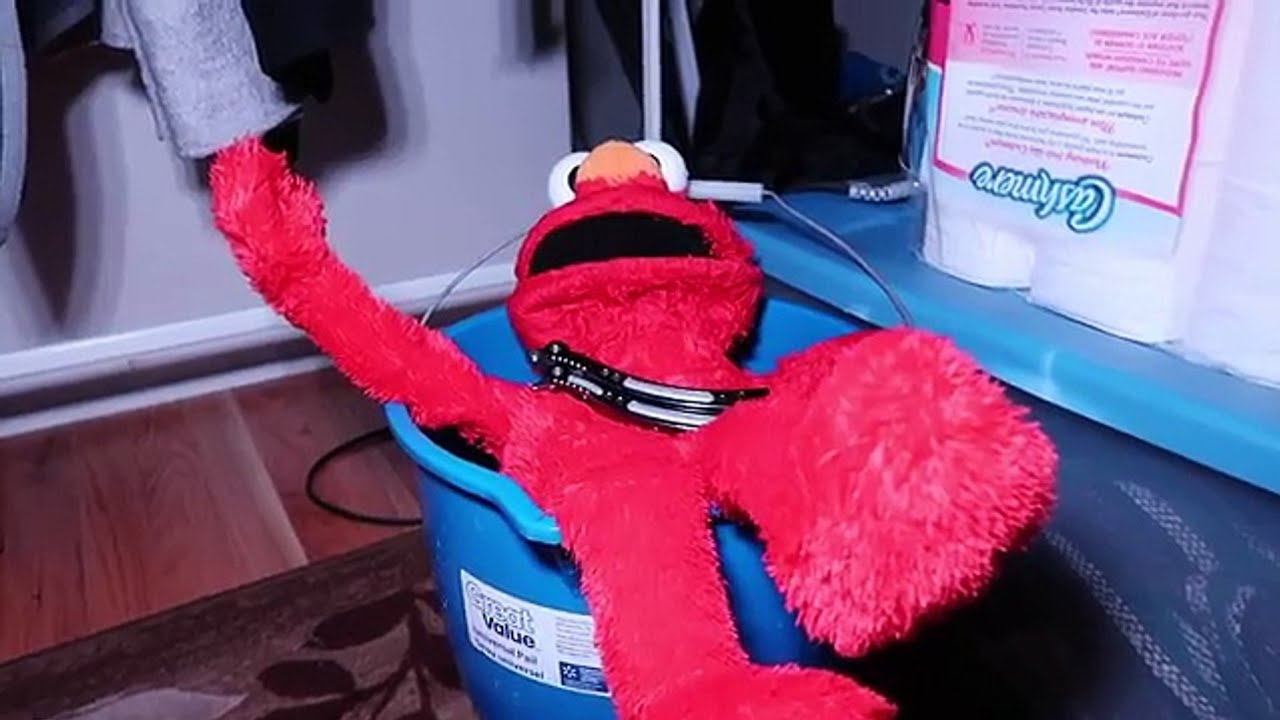 3:00 AM ONE MAN HIDE AND SEEK OVERNIGHT CHALLENGE WITH POSSESSED ELMO ...