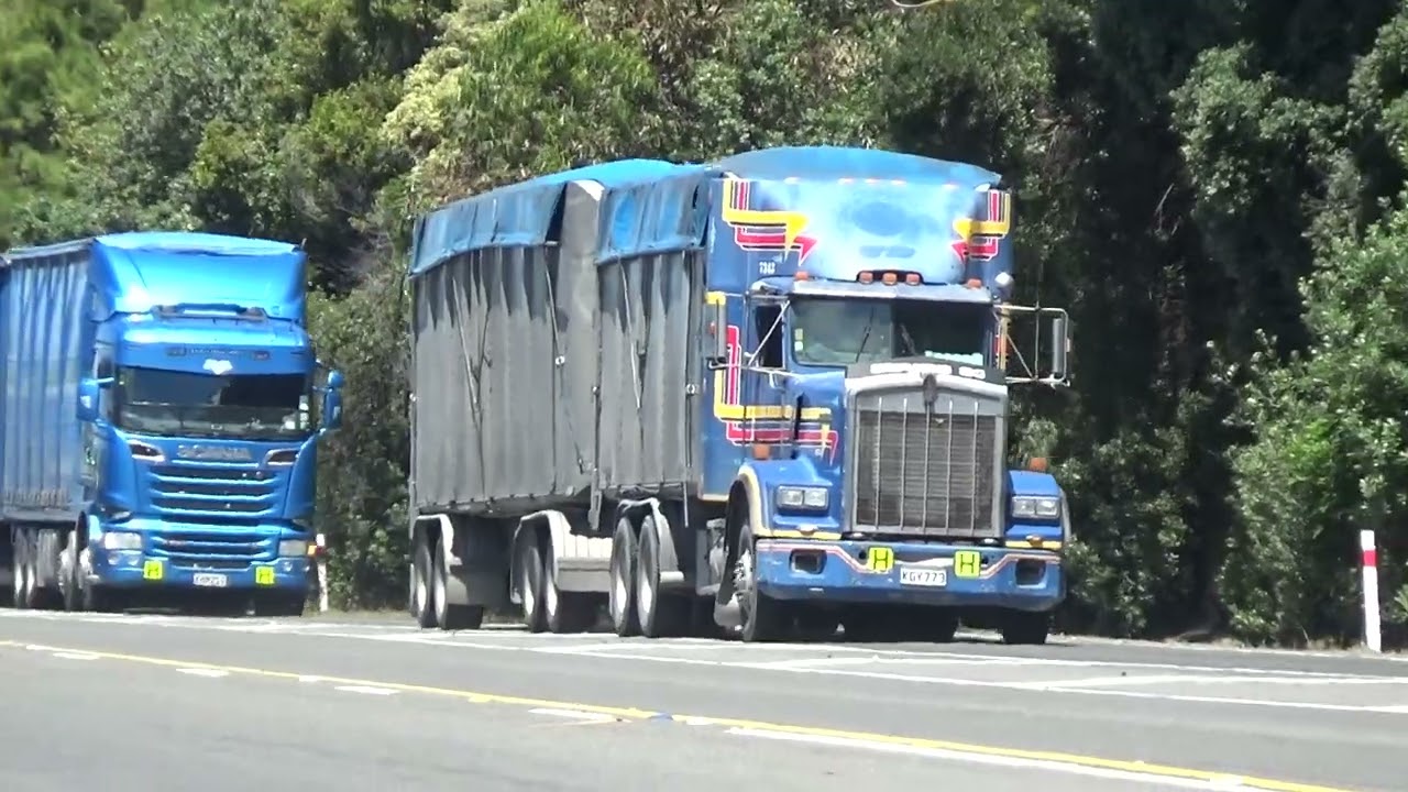 Trucks rolling in and out Pan Pac Forest Products Ltd Whirinaki, Napier ...