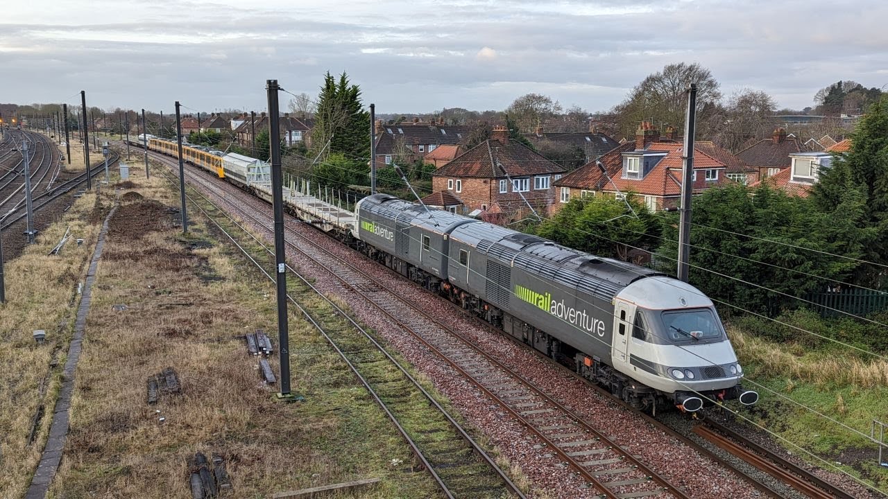 ECML unusual working - two Rail Adventure class 43 HST power cars & two ...