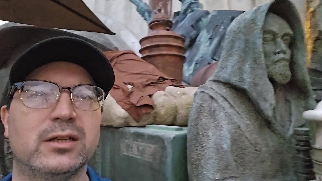 Playing archeologist at Disney's Hollywood Studios! - YouTube