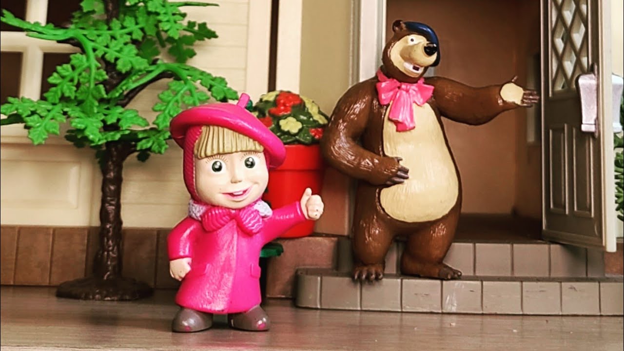 Masha and the bear 🐻- new house -masha et mishka -construction maison ...