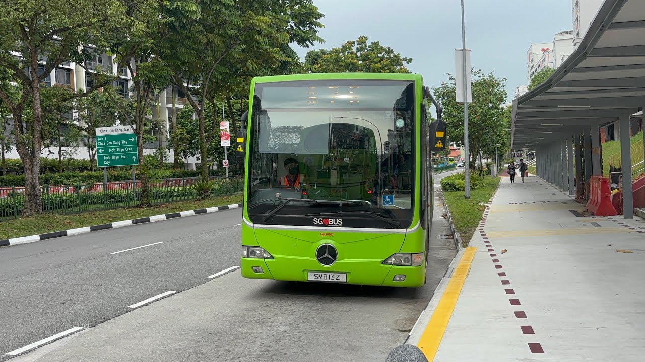 SMRT Buses Mercedes-Benz OC500LE (Batch 1) SMB13Z on Service 975 - YouTube