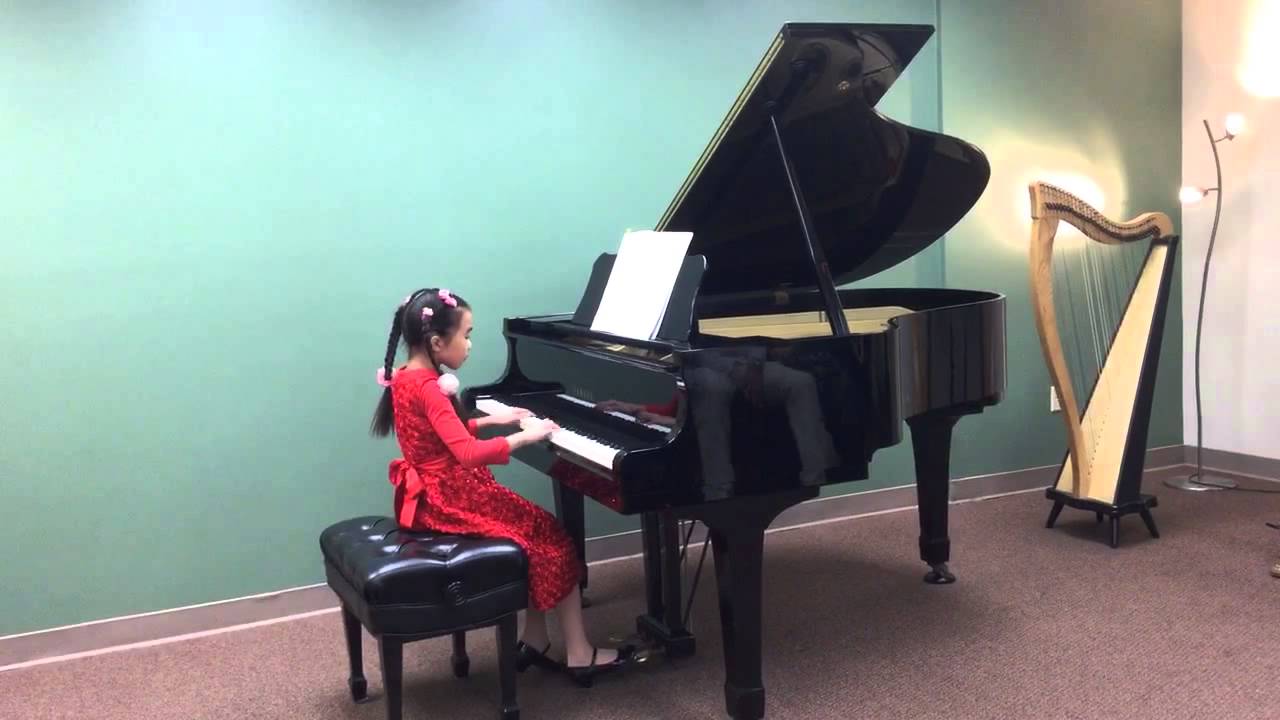 Elizabeth's Piano Recital - YouTube