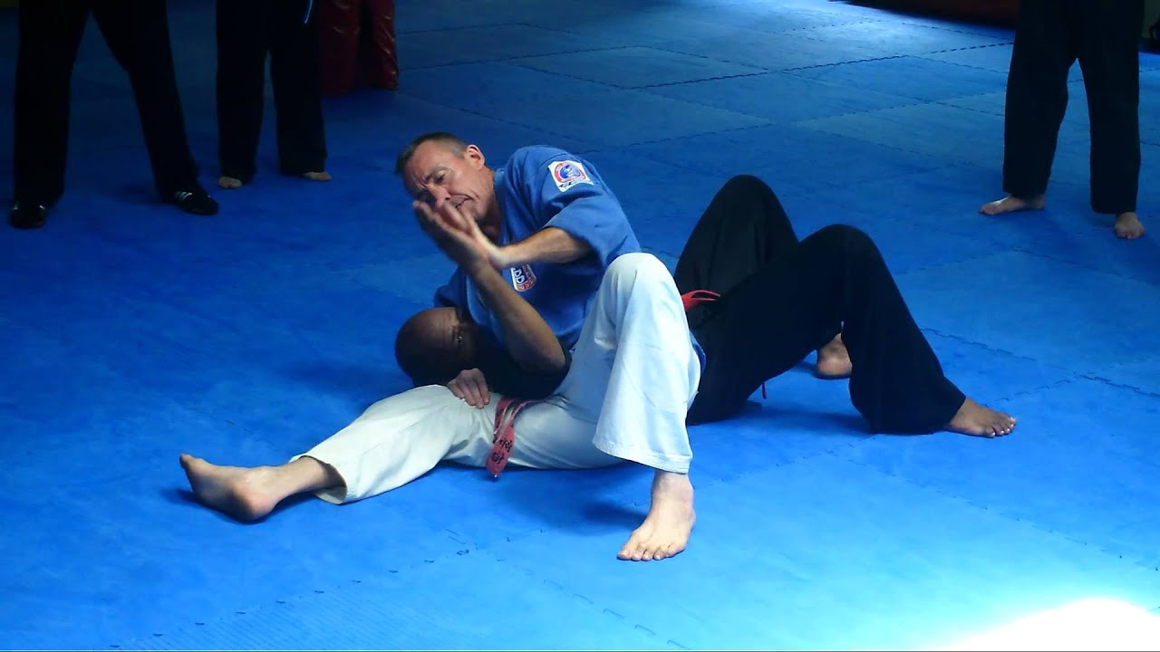 Wing Chun Kung Fu - BJJ Head Arm Control - YouTube
