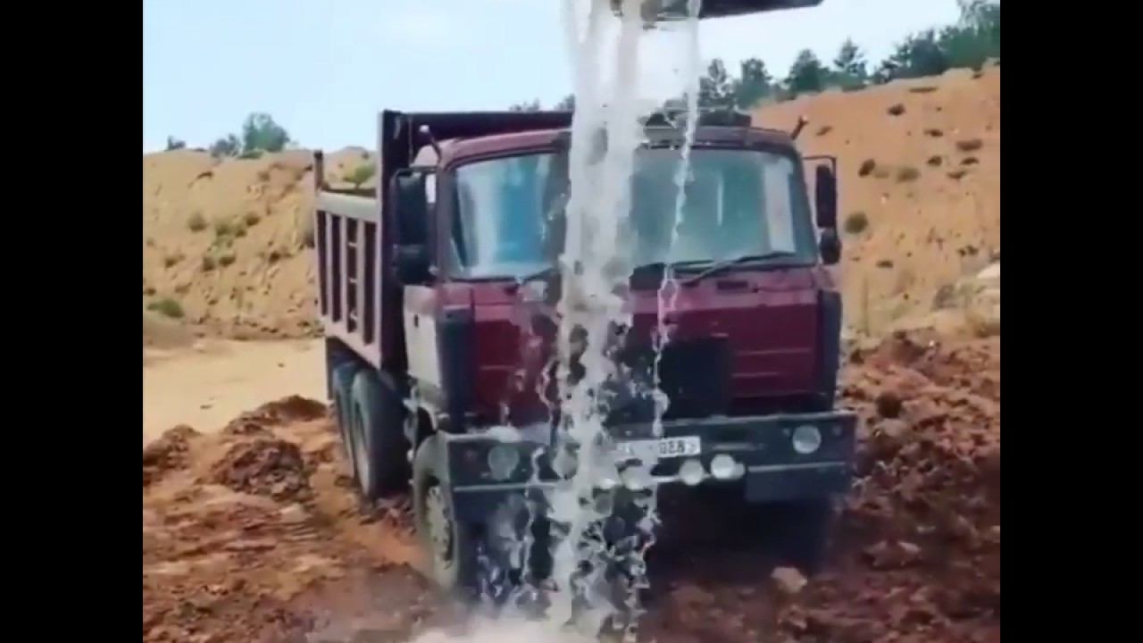 Extremely Dangerous Excavator Fails & Heavy Equipment Gone Wrong ...