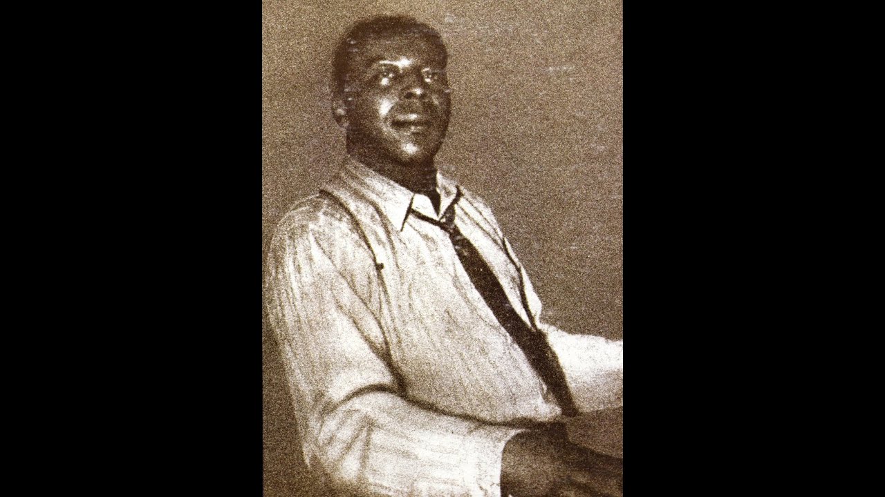 «Worried Blues» - Big Maceo (Merriweather) - YouTube