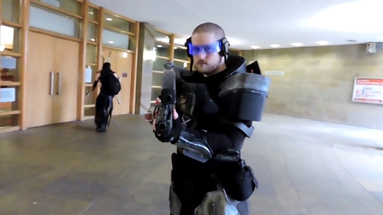 Cosplay Showcase - Commander Shepard (Mass Effect) - YouTube