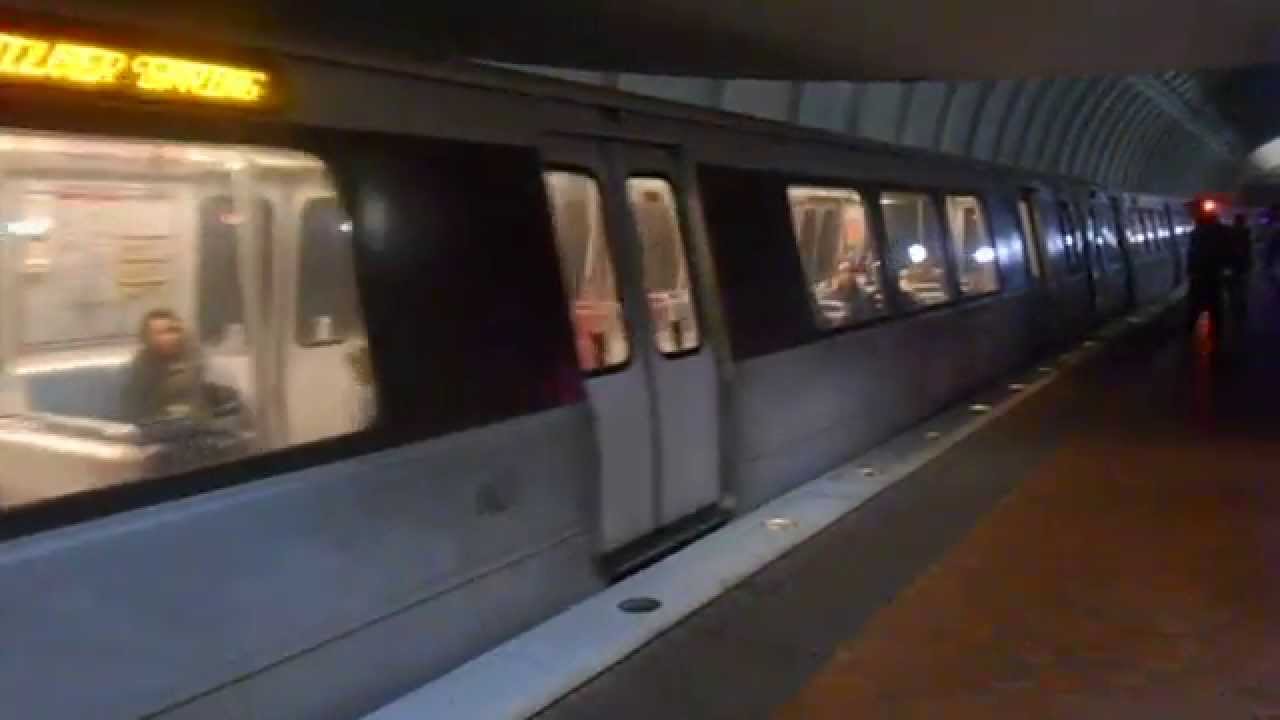 DC Metro (WMATA): Silver Spring bound Red line train at Friendship ...