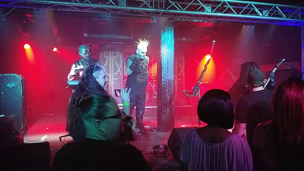 Requiem Rust-Monster like Me-live - YouTube