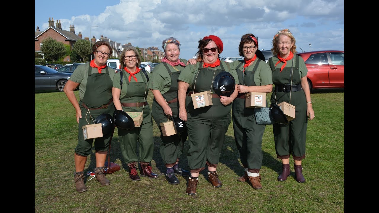 Lytham 1940s War Weekend, Aug 2019. 40's Music, Dance, Fashion & Hair ...