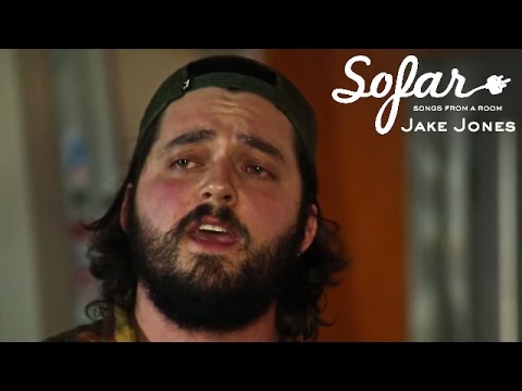 Jake Jones - Chasing Dreams | Sofar Nashville